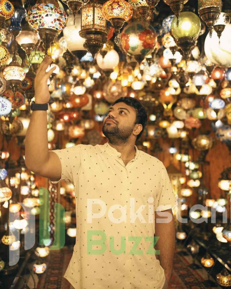 Top 10 Pakistani YouTubers of 2024 - Pakistani Buzz